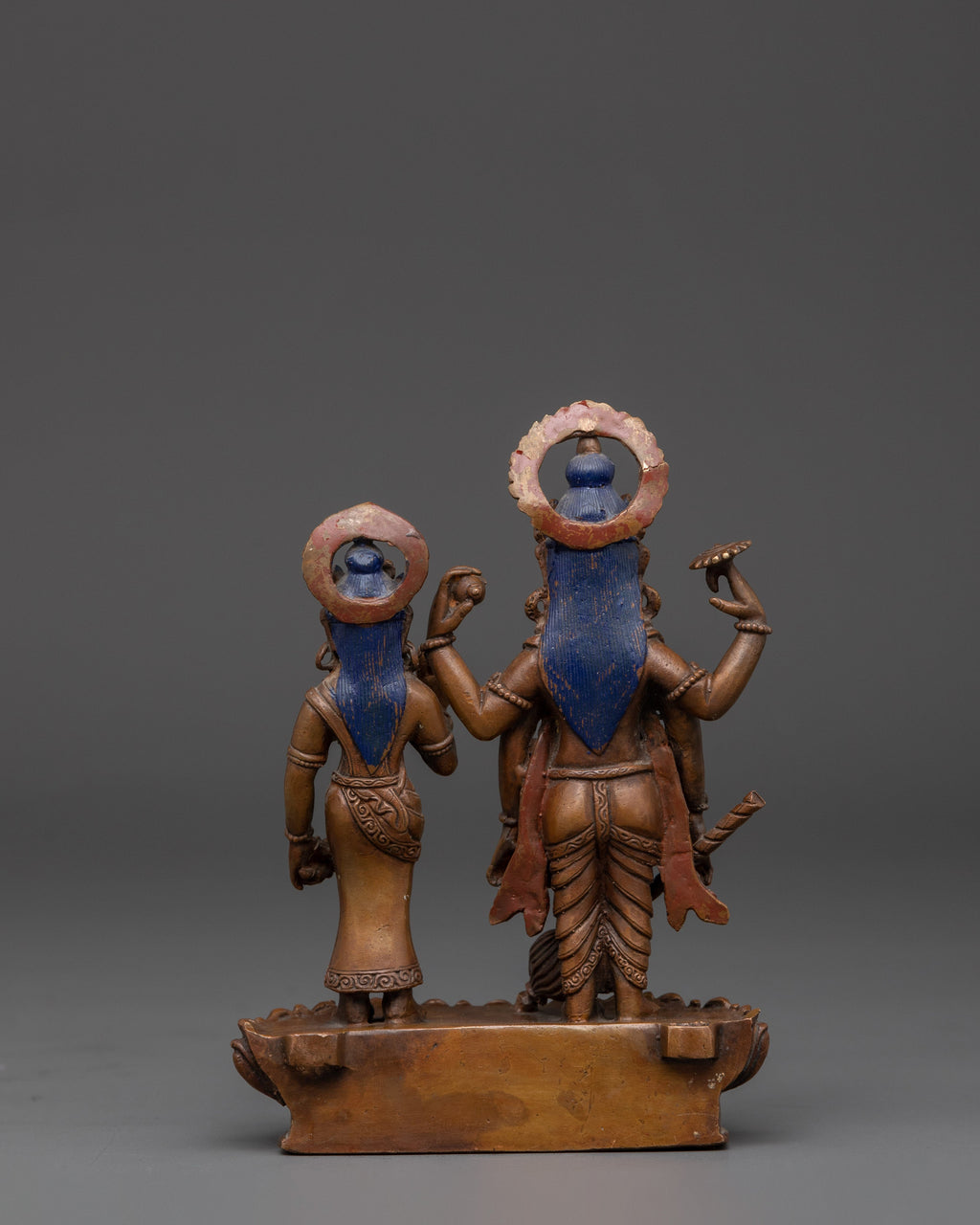 Vishnu and Laxmi Statue | Divine Deity of Harmony and Preservation