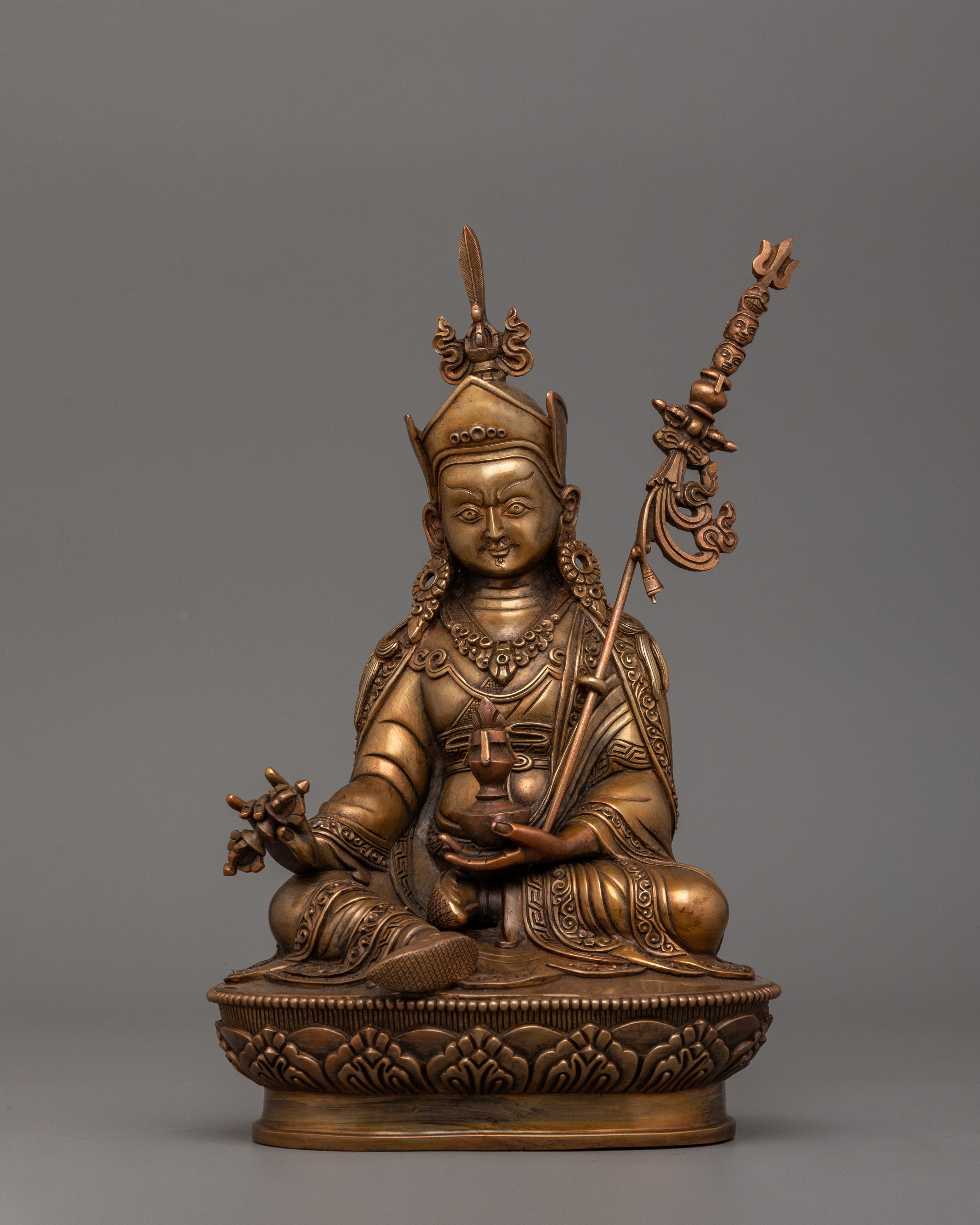 Traditional Master of Tantric Guru Rinpoche Statue | Lotus Born Master