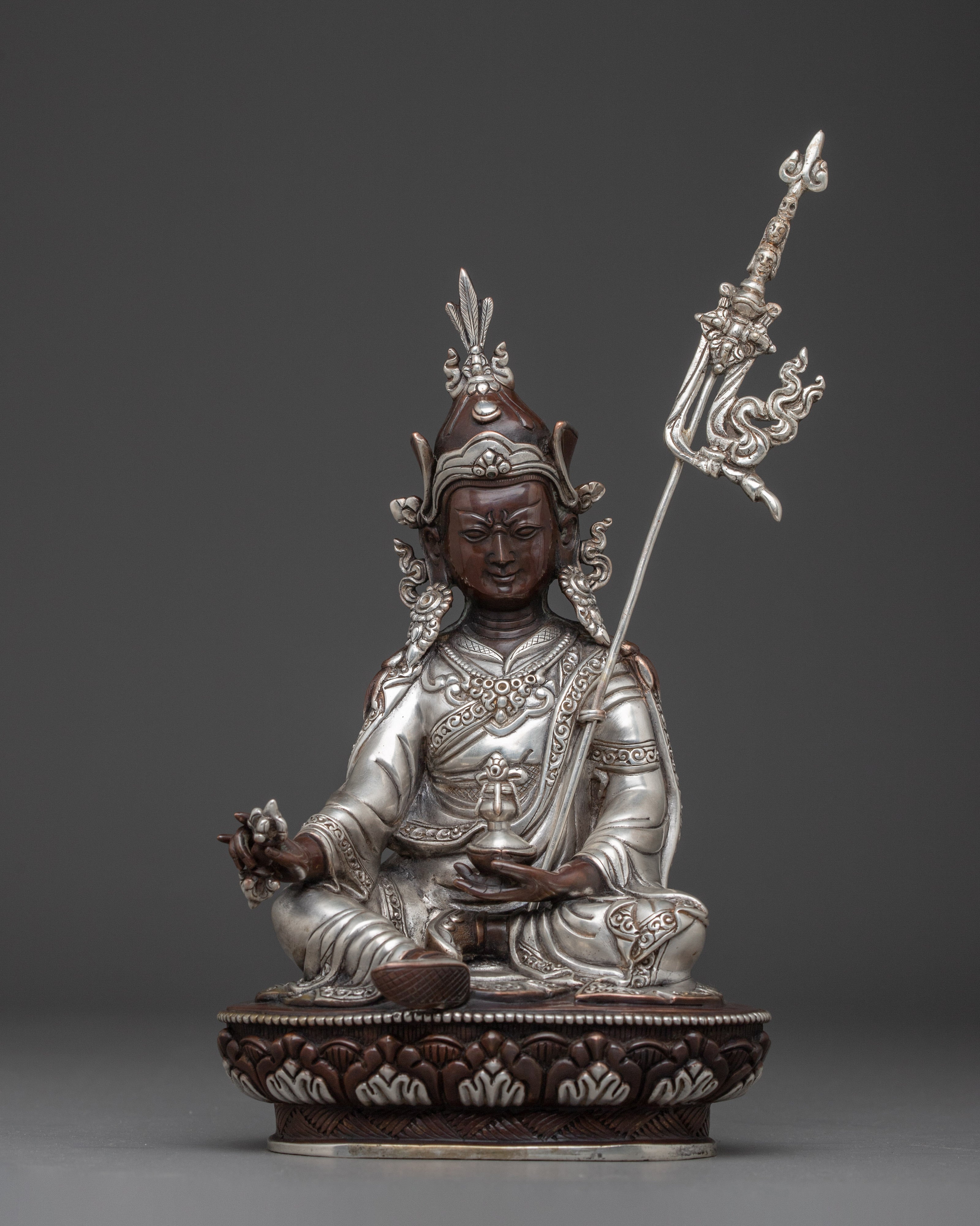 Dharma Protector Guru Rinpoche | The Heart of Tibetan Vajrayana Buddhi
