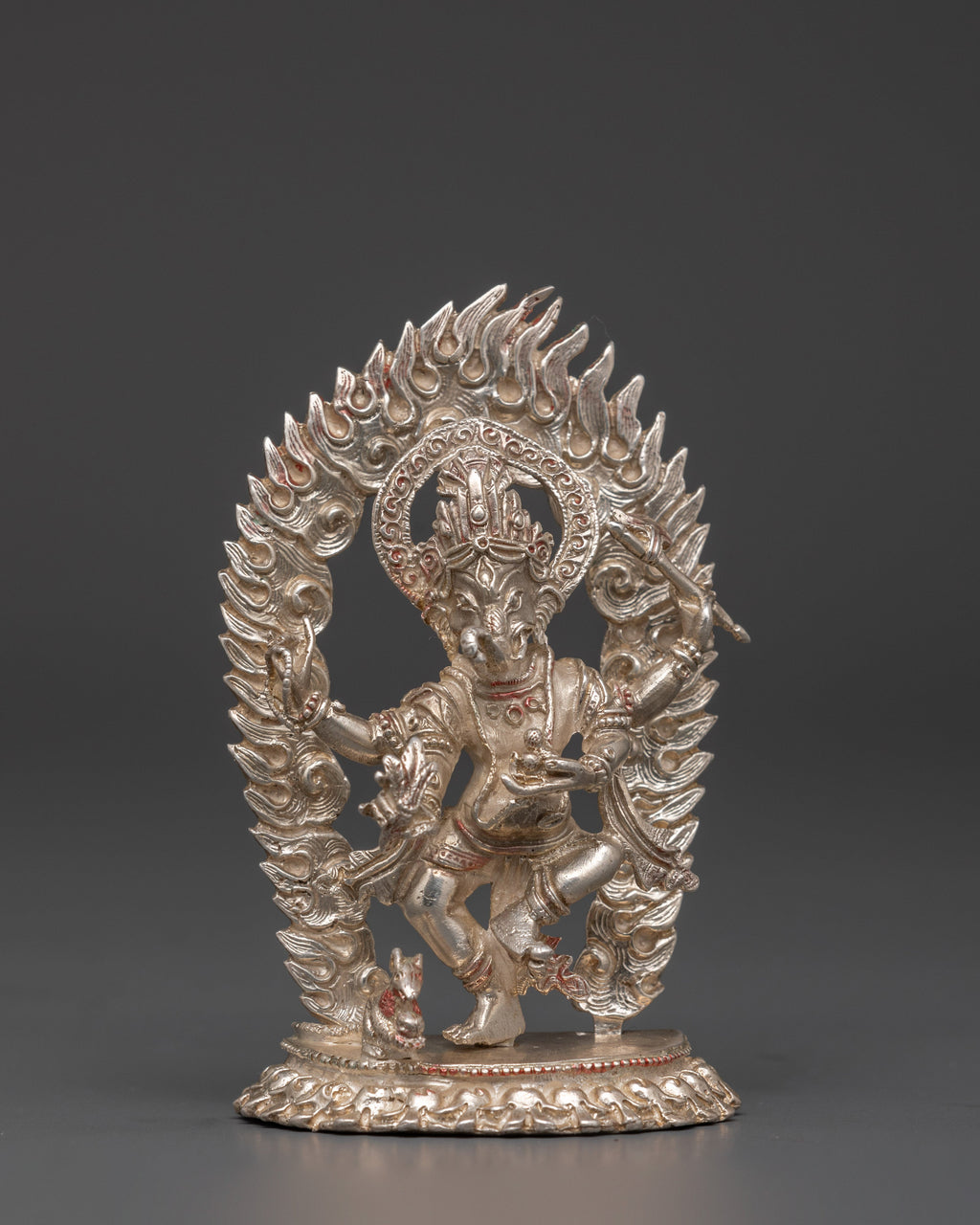 Ganesh Statue the Embodiment of Knowledge | Silver Ganesha Statue for ...