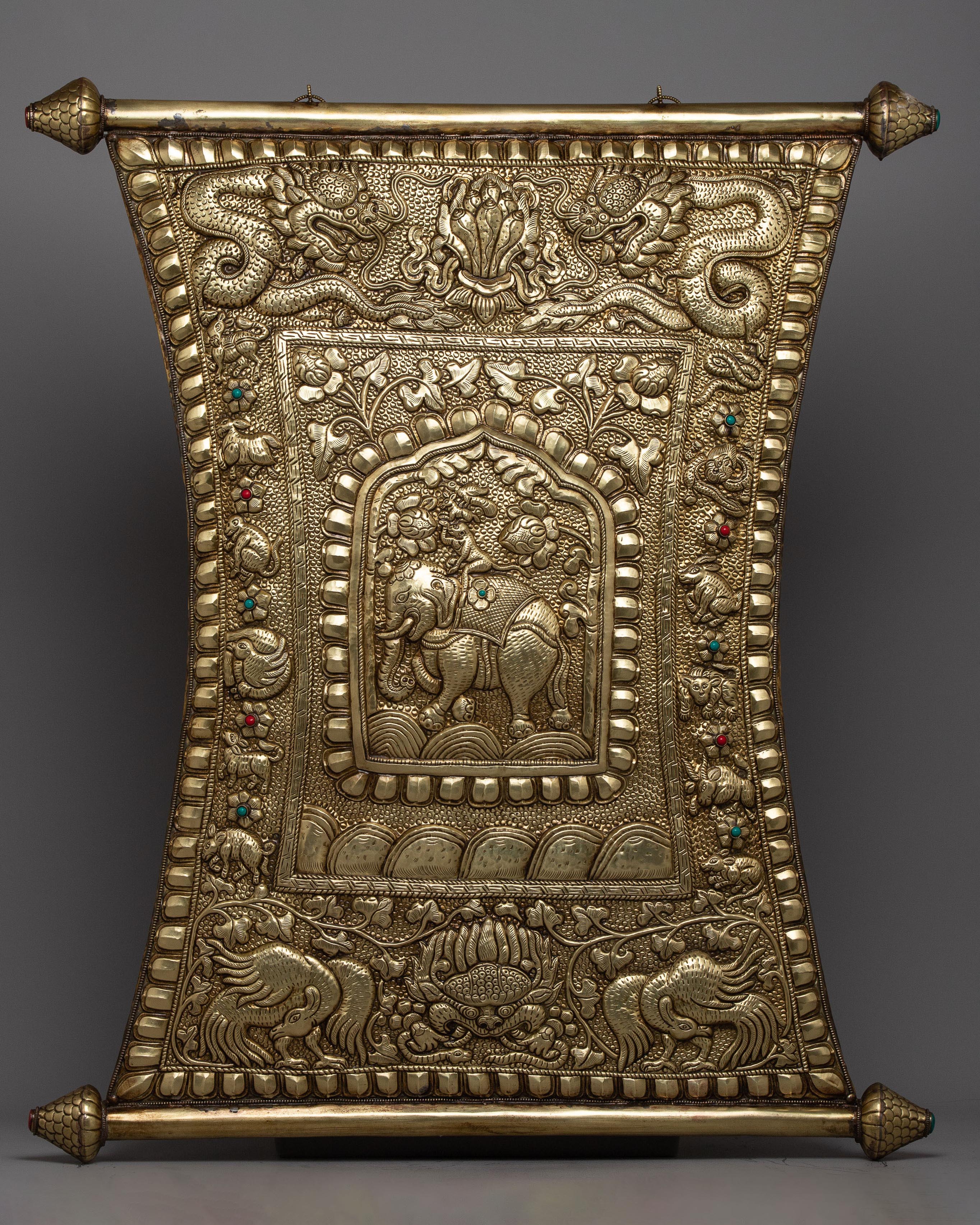 The Four Harmonious Friends(mthun-po spun-bzhi, Skt. Catvari anukulabh